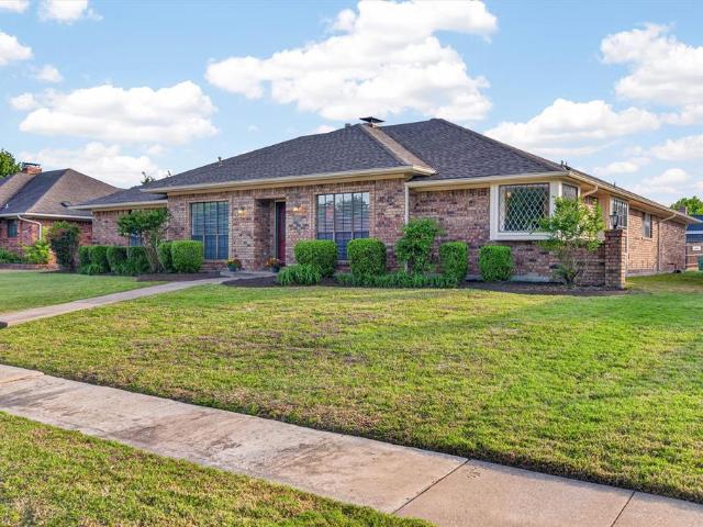 1838 Meadowview Drive