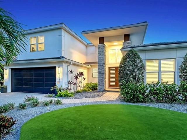1838 Oleander St, Sarasota, FL 34239