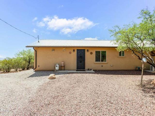 1838 E Hootin Holler Trl, Huachuca City, AZ 85616