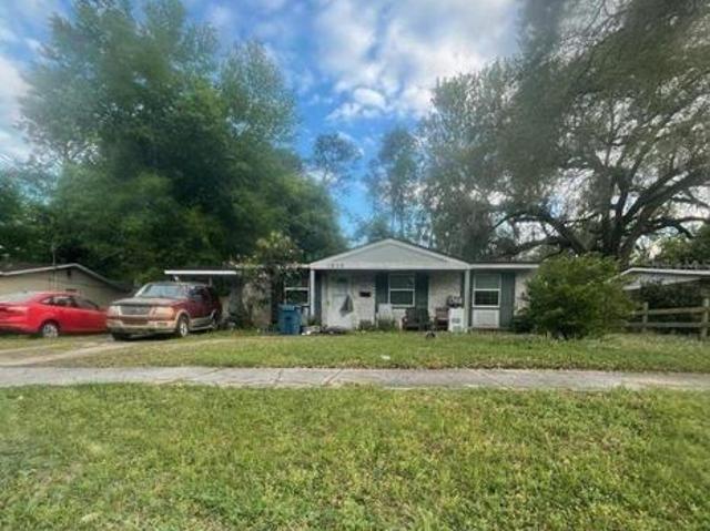 1838 Leonid Rd, Jacksonville, FL 32218