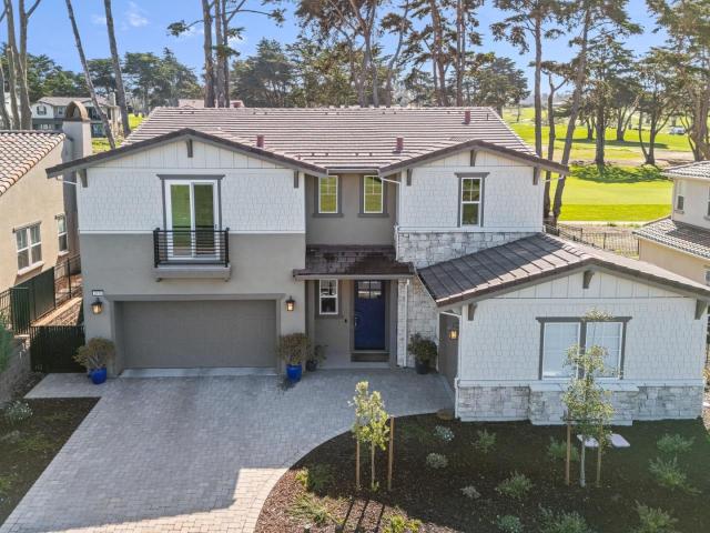 1838 Links Drive