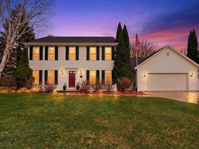 1838 Westbreeze Dr, Oshkosh, WI 54904