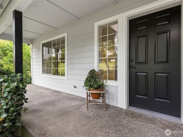 1838 52nd Way SE