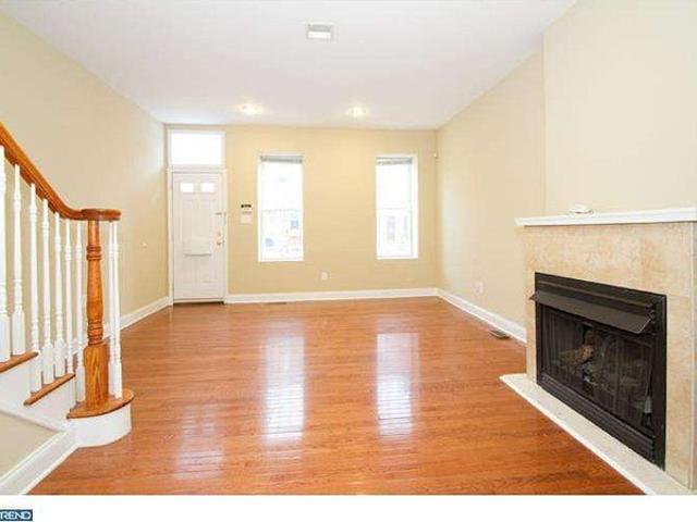 1839 Christian St, Philadelphia, PA 19146