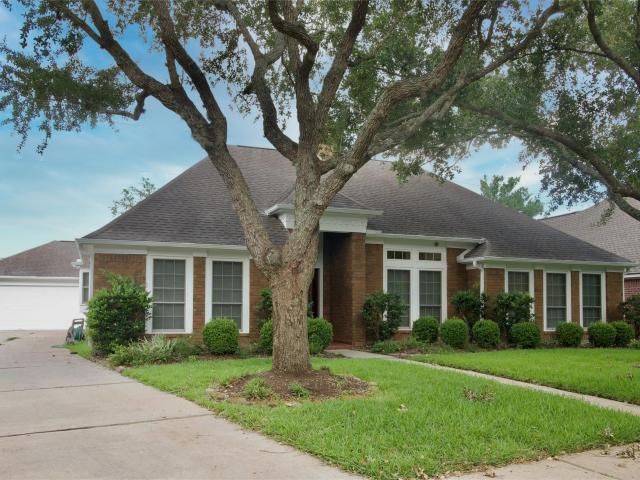 1839 Lake Winds Dr