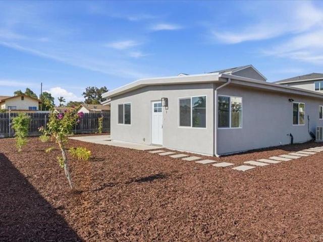1839 Rios Ave Units 1 & 2, Chula Vista, CA 91911