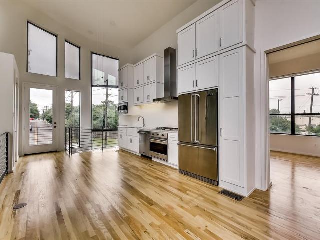 1839 Summit Avenue # 1