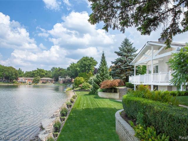 1839 Smallbrook Drive