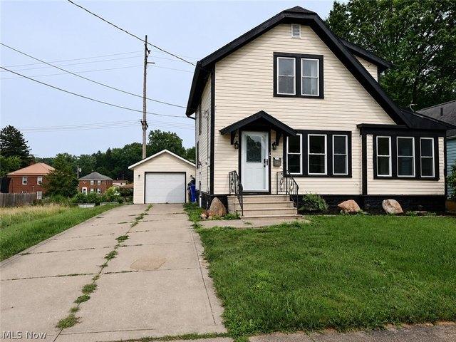 1839 14th St, Cuyahoga Falls, OH 44223