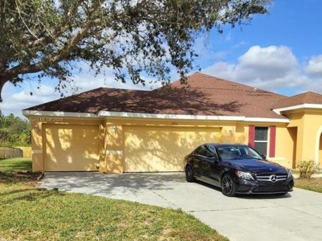 18301 Pine Nut Ct, Lehigh Acres, FL 33972