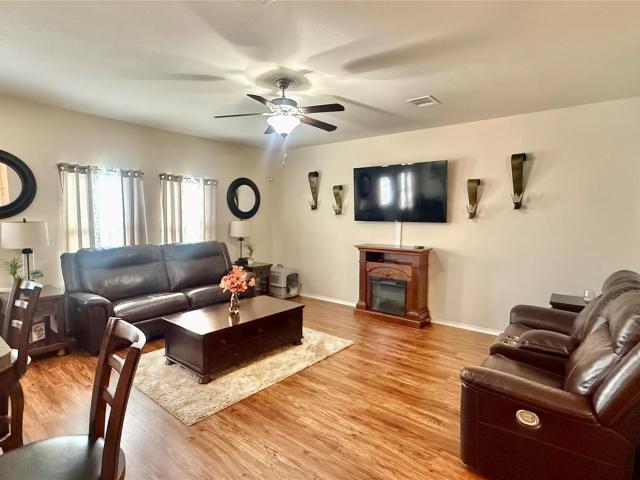 18309 Windtree Ln