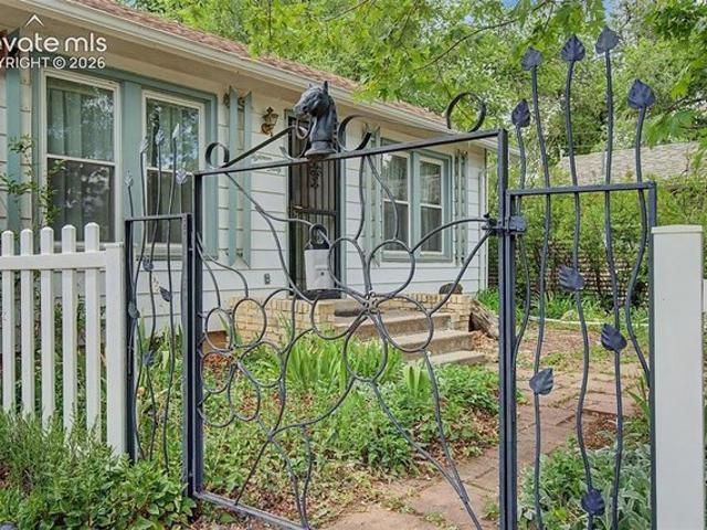 1830 Mesita Ct, Colorado Springs, CO 80905