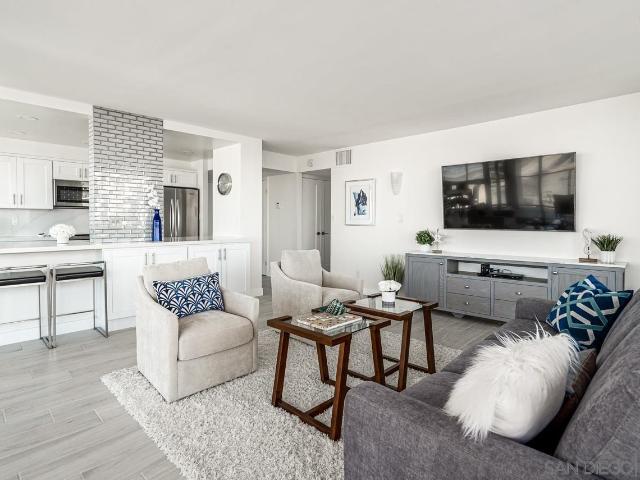 1830 Avenida Del Mundo UNIT 811, Coronado, CA