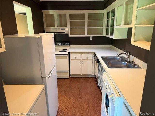 1830 Colonial Village Way Apt 1, Waterford Township, MI 48328