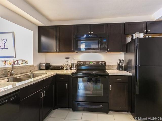 1830 Dixieanna St Apt 203, Hollywood, FL 33020