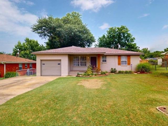 1830 E 17th St, Ada, OK 74820