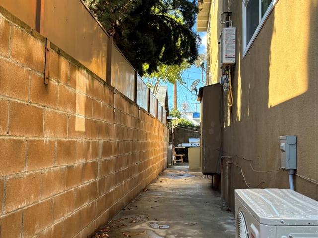 1830 E Villa Street
