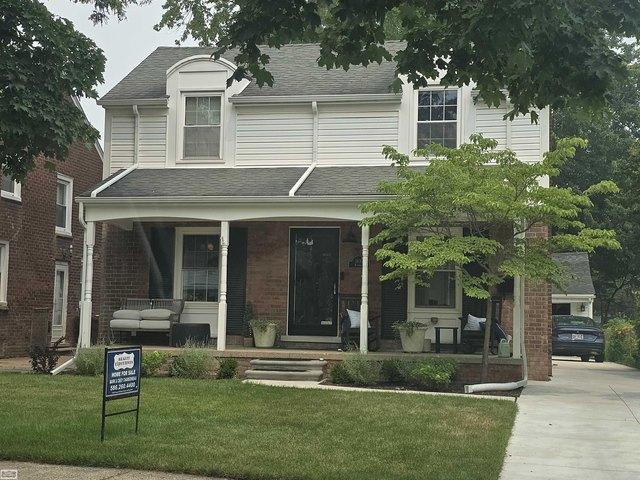 1830 Kenmore Dr, Grosse Pointe Woods, MI 48236