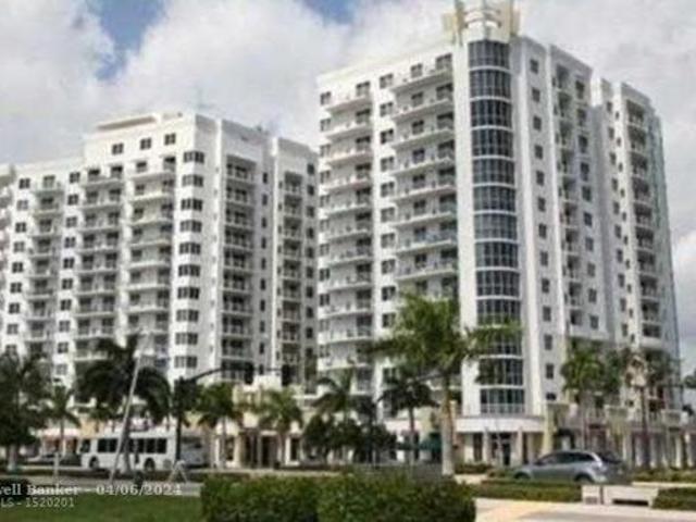 1830 Radius Dr #1006, Hollywood, FL 33020