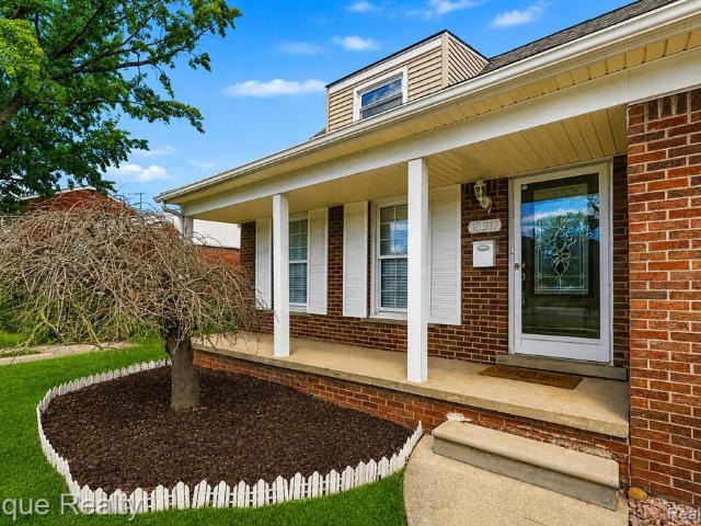 18317 Spring Court