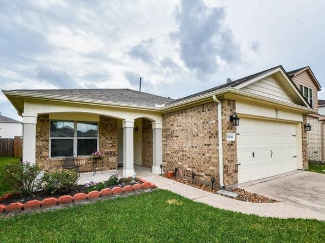 18314 Valiant Brook Ct, Humble, TX 77346