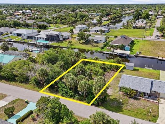 18318 Van Nuys Cir, Port Charlotte, FL 33948