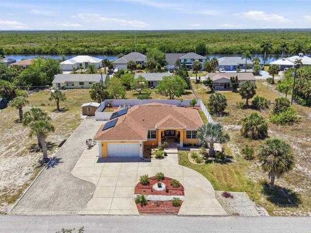 18319 Arapahoe Cir, Port Charlotte, FL 33948 | MLS #C7525