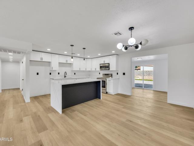 1831 N 74th Ln, Phoenix, AZ 85035 | Compass