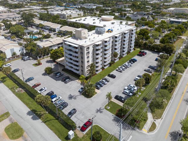 1831 NE 38th St, Unit 108, Oakland Park, FL 33308 | MLS #B26012 | Compass