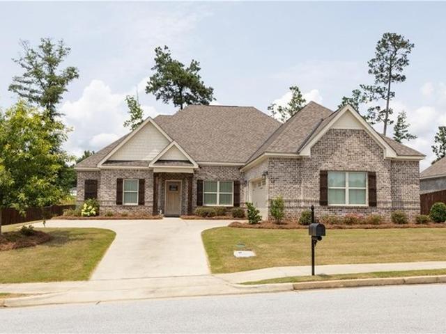 1831 Cannon Gate Dr, Opelika, AL 36801