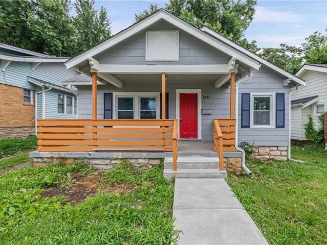 1831 E 68th St, Kansas City, MO 64132