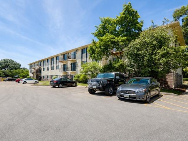 1831 Fuller Rd Apt 9, West Des Moines, IA 50265
