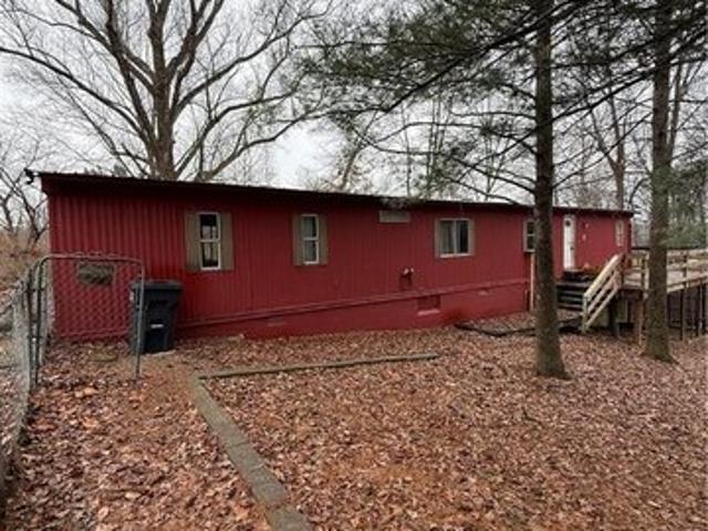 1831 Hylander Dr, North Vernon, IN 47265