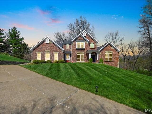 1831 Kehrswood Dr, Clarkson Valley, MO 63005