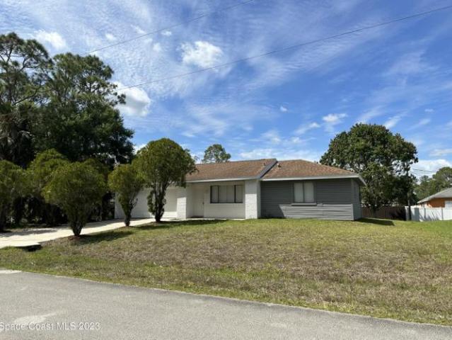 1831 Lameque St, Palm Bay, FL 32907