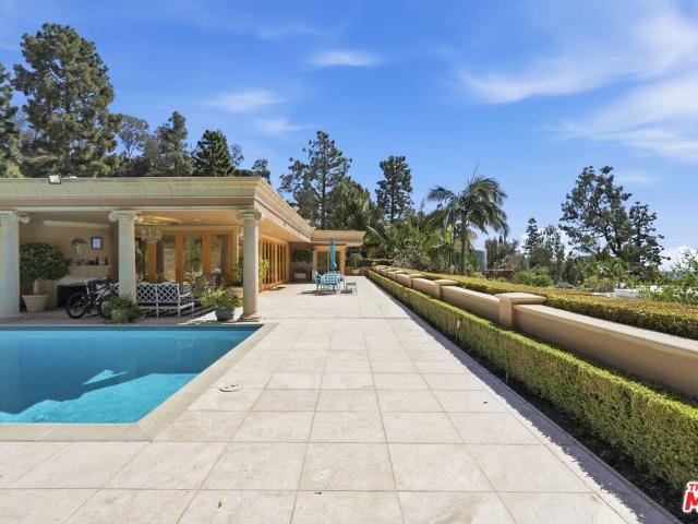 1831 Loma Vista Dr, Beverly Hills, CA 90210 | MLS #26664 | Compass