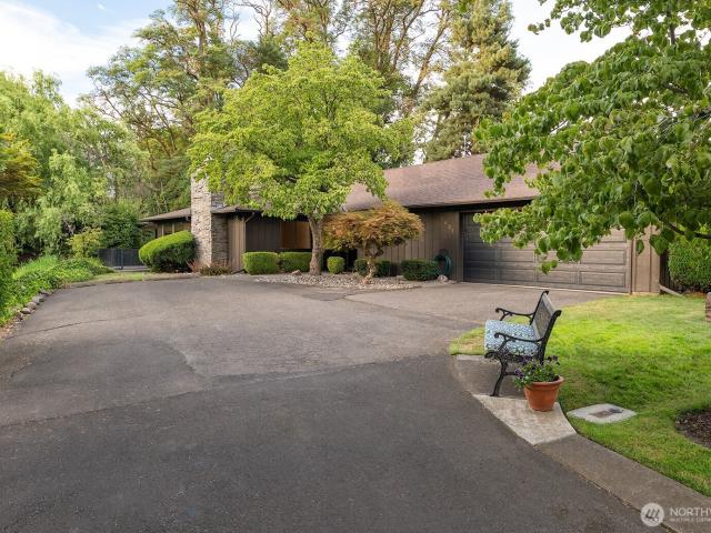 1831 Rustic Place