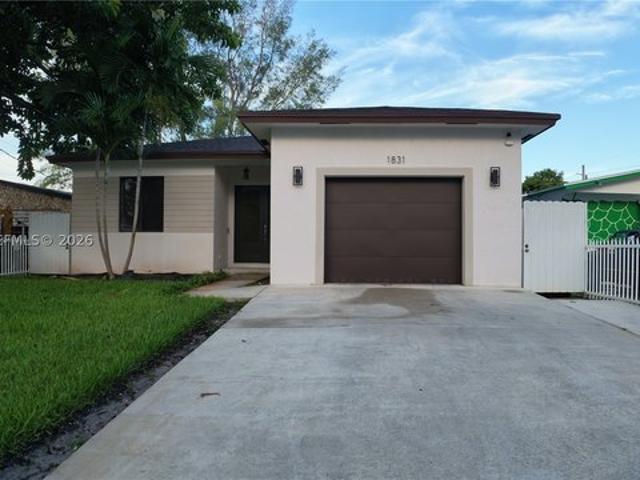 1831 SW 48th Ave, West Park, FL 33023