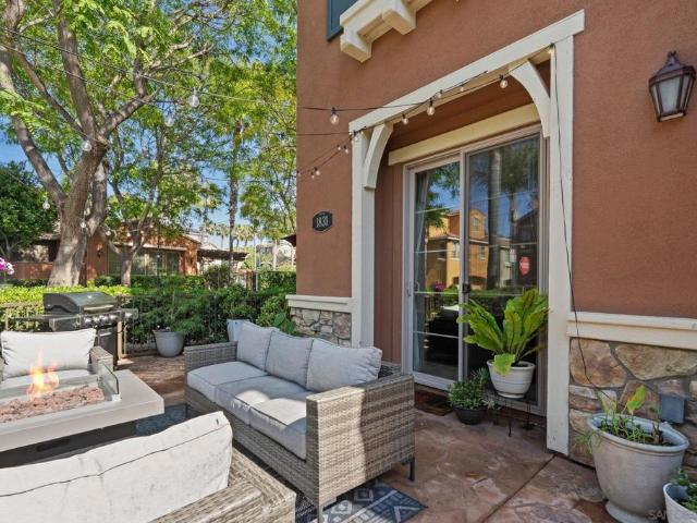 1831 Scarlet PL