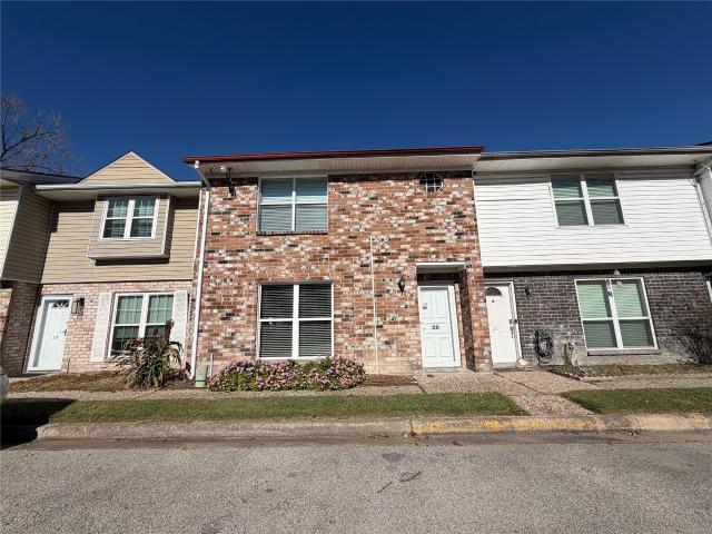 1831 Sherwood Forest St, Unit 20, Houston, TX 77043 | MLS #51632