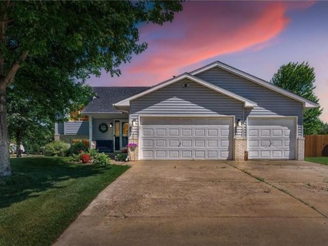 1831 73rd St, Hugo, MN 55038