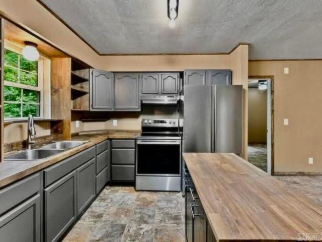 18321 Hwy 5 South
