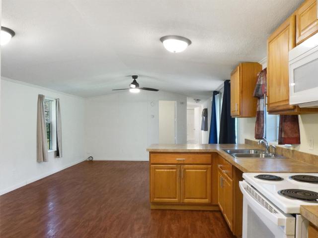1832 Manchester Drive