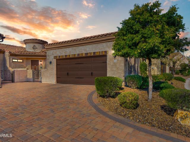 1832 N Red Clf, Mesa, AZ 85207 | Compass