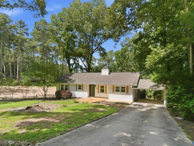 1832 Forest Drive