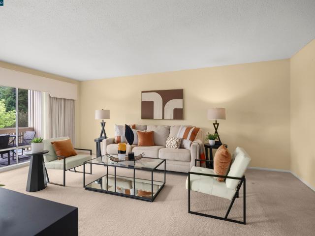 1832 Golden Rain Rd, Unit 6, Walnut Creek, CA 94595 | MLS #41130 | Compass