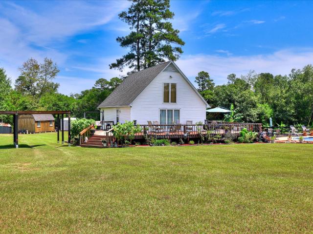 1832 Hatchaway Bridge Road