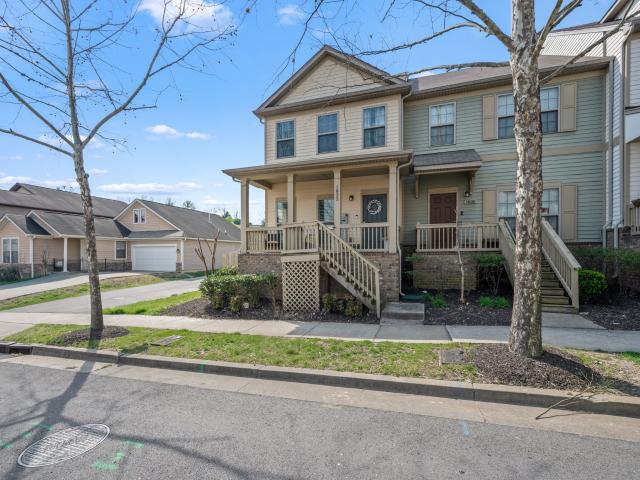 1832 Wild Oaks Ct