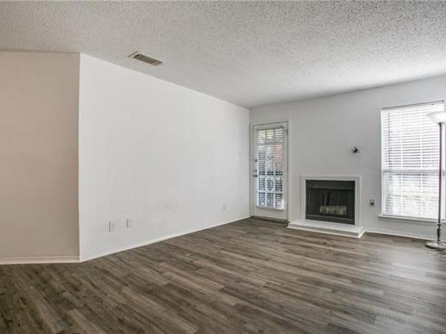 18333 Roehampton Dr Apt 313, Dallas, TX 75252