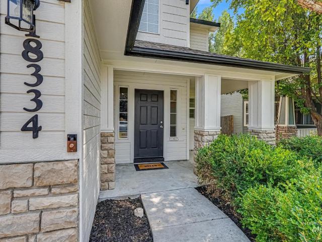 18334 Admiral Way